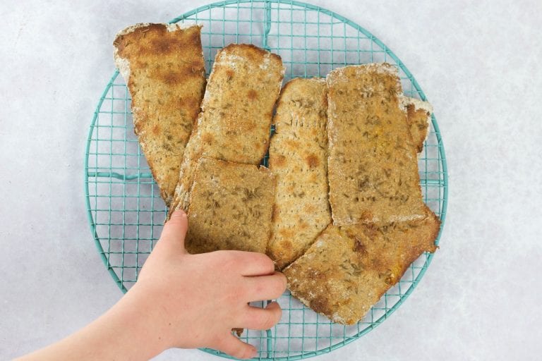 Swedish rye crispbread - Healthy kids snacks - MyKitchen - Mas & Pas