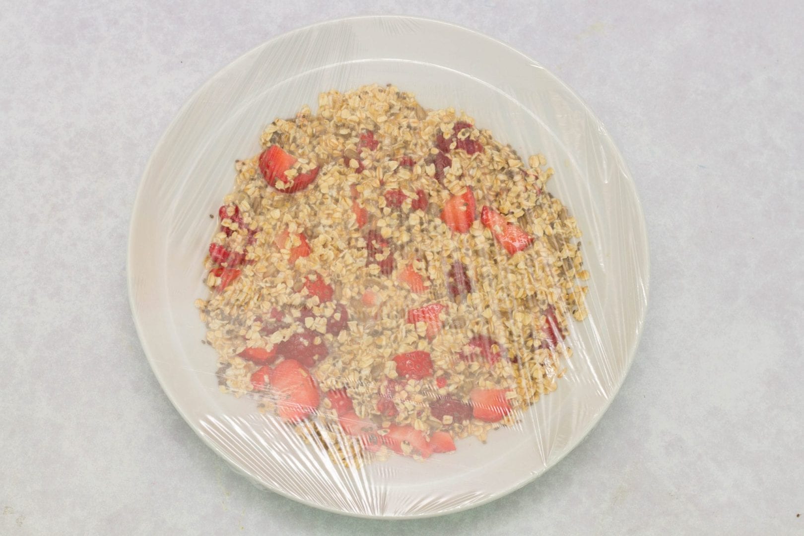 Healthy Bircher muesli with berries | Breakfasts | Mas & Pas