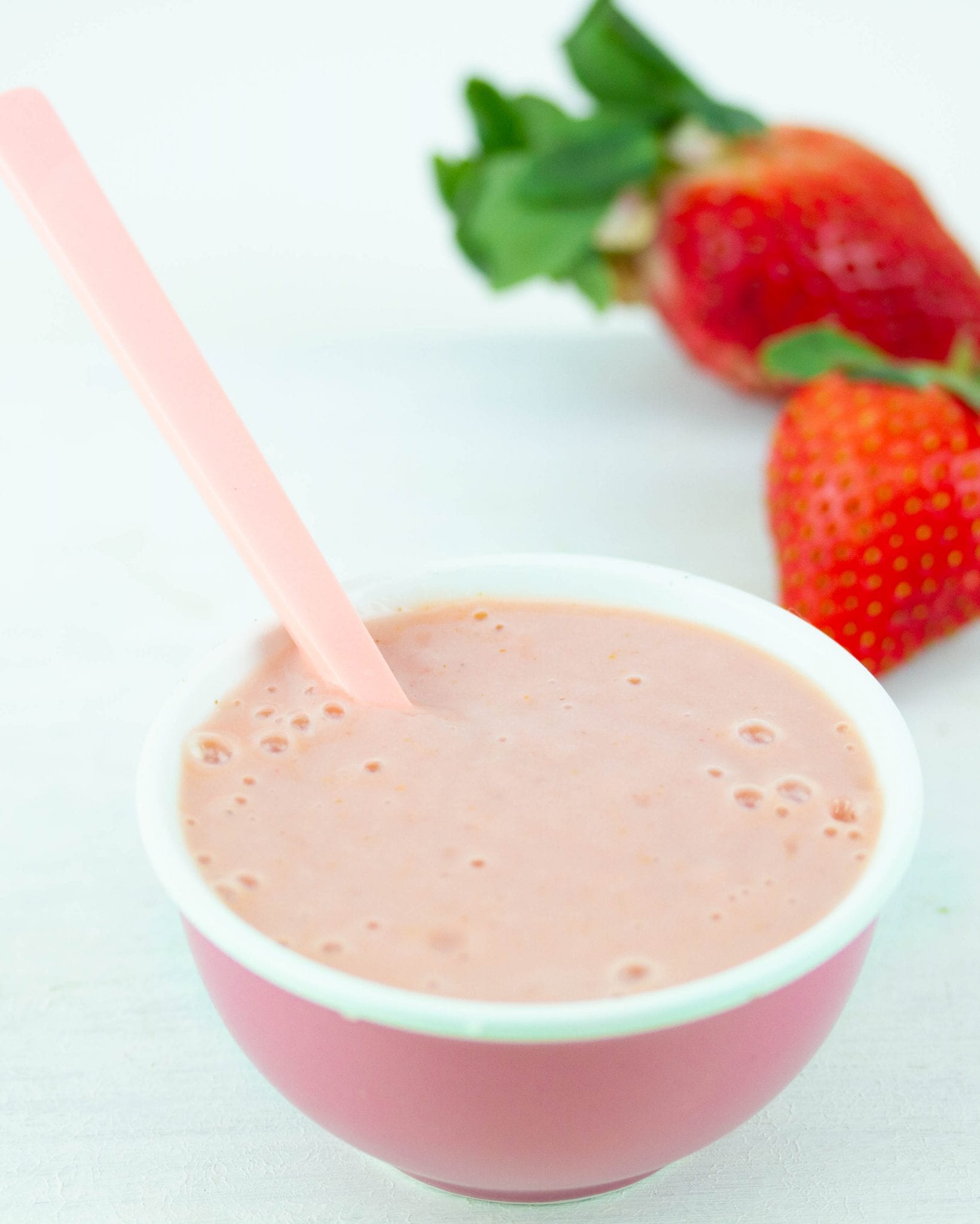 Banana and strawberry puree | Weaning Recipes | Mas & Pas