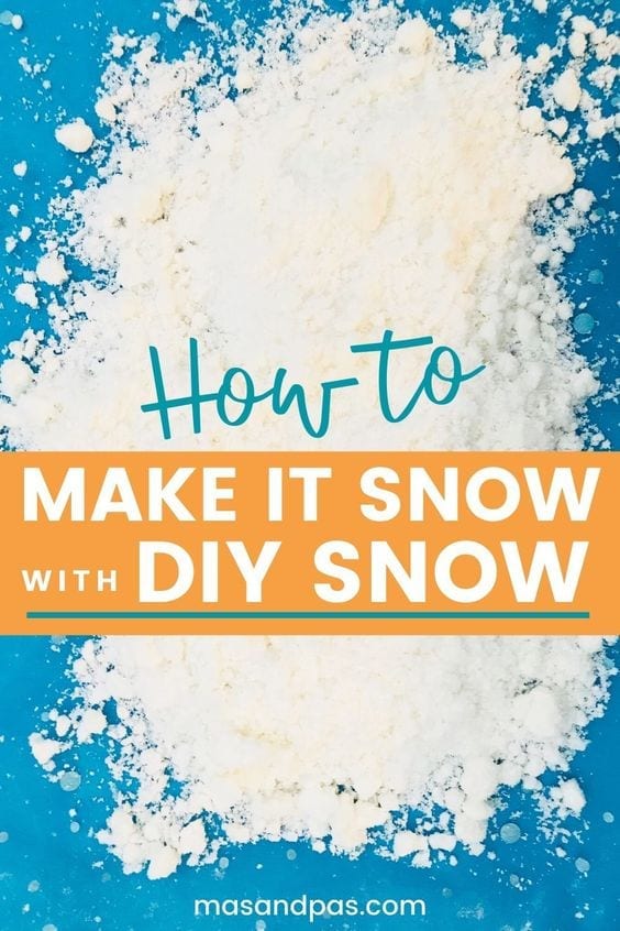 2 Ingredient Homemade Snow | Fun Kids Winter Crafts | Mas & Pas