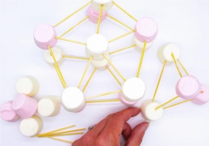 8 Marshmallow Tower Challenges - STEM Structures | Mas & Pas