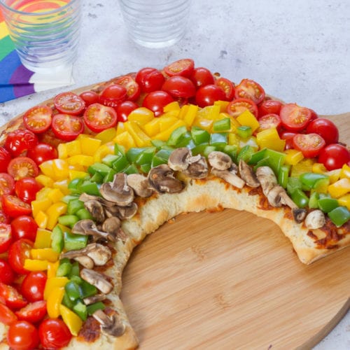 Rainbow Pizza | Fun Kids Food | Mas & Pas