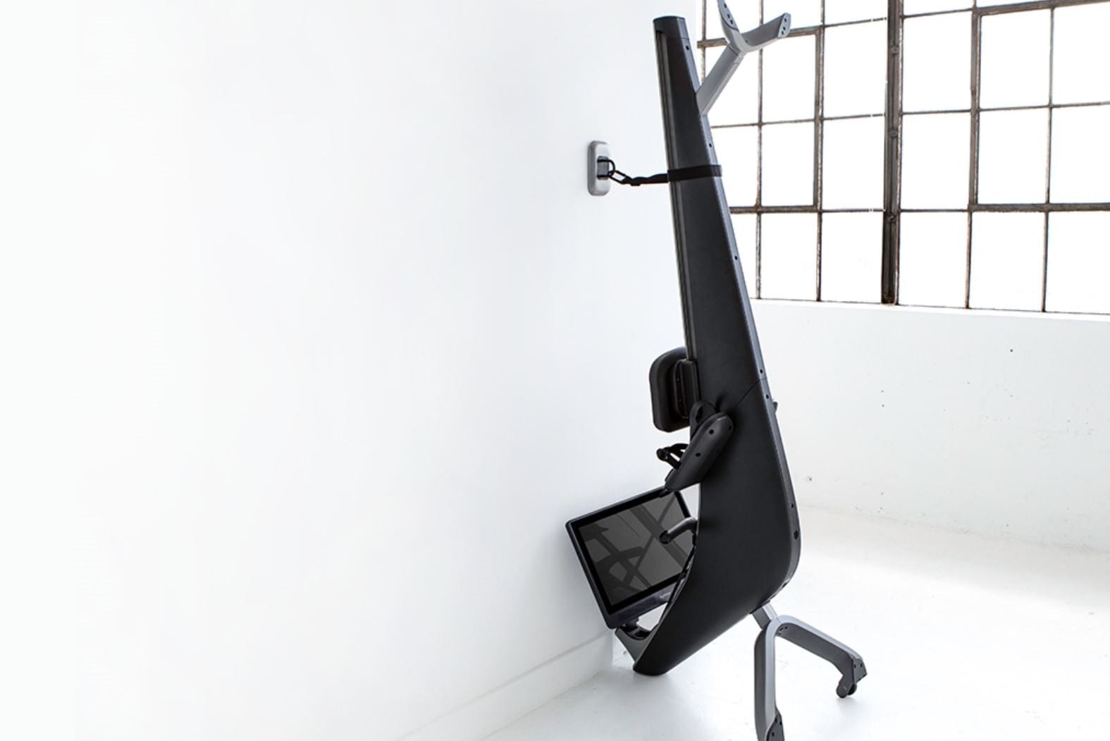 Hydrow vs Concept2 – Which is the Best Compact Rowing Machine?