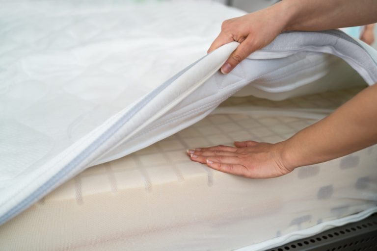 Nectar vs Molecule — Which is the Best Memory Foam Mattress?